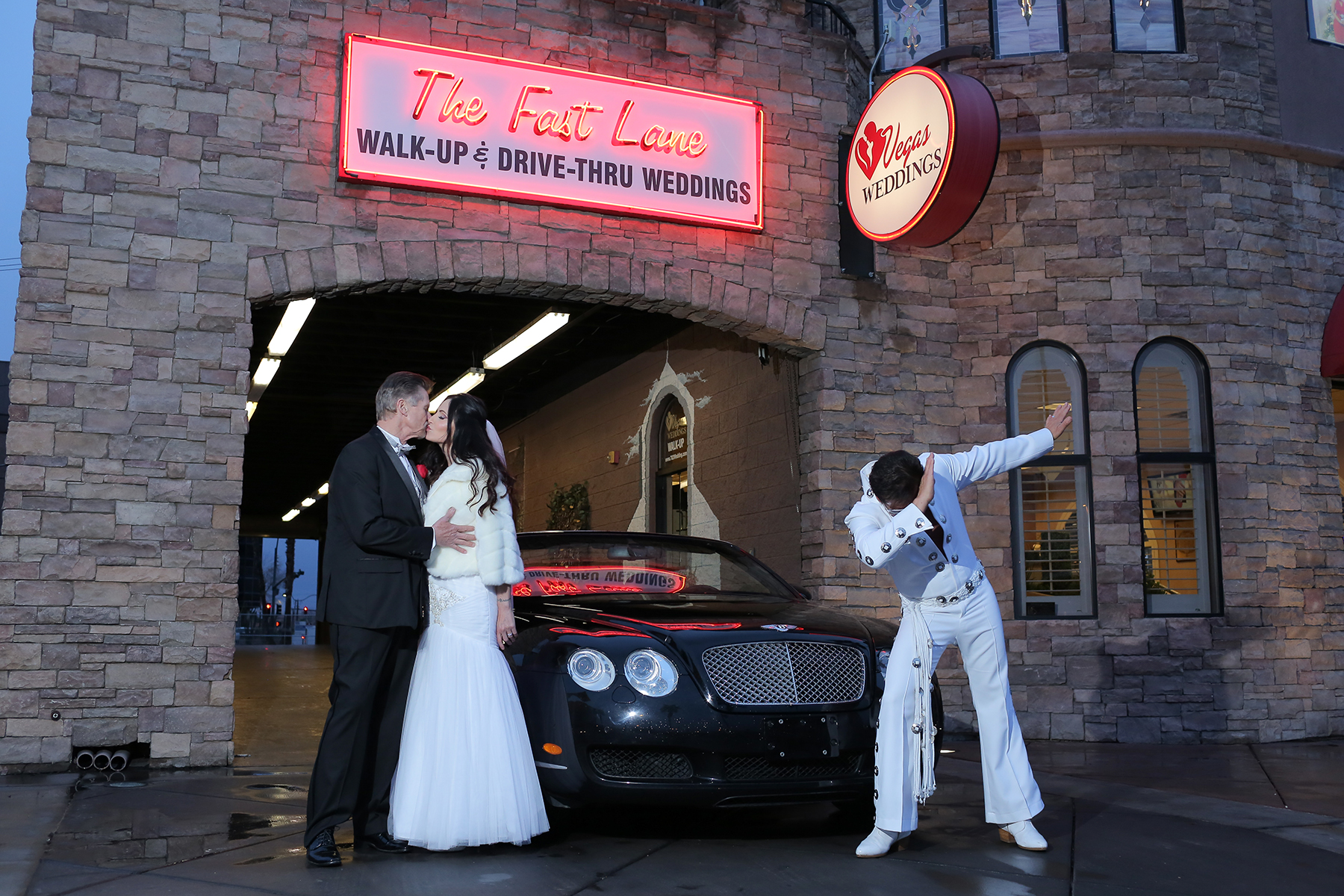 Drive Thru Chapel Las Vegas 24hr Drive Through Wedding Chapel